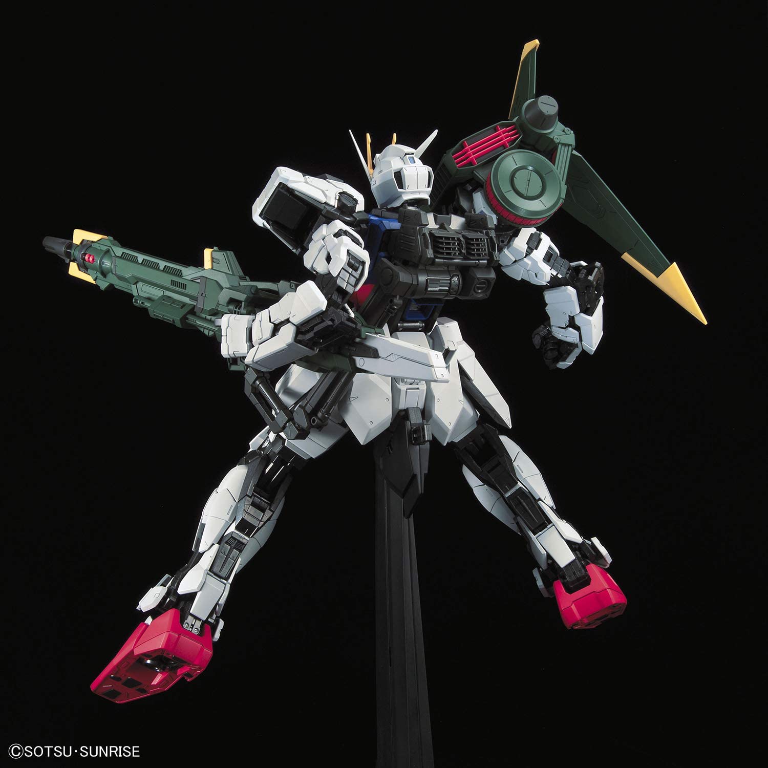 PG GAT-X105+AQM/E-YM1 Perfect Strike Gundam - Gundam Pros